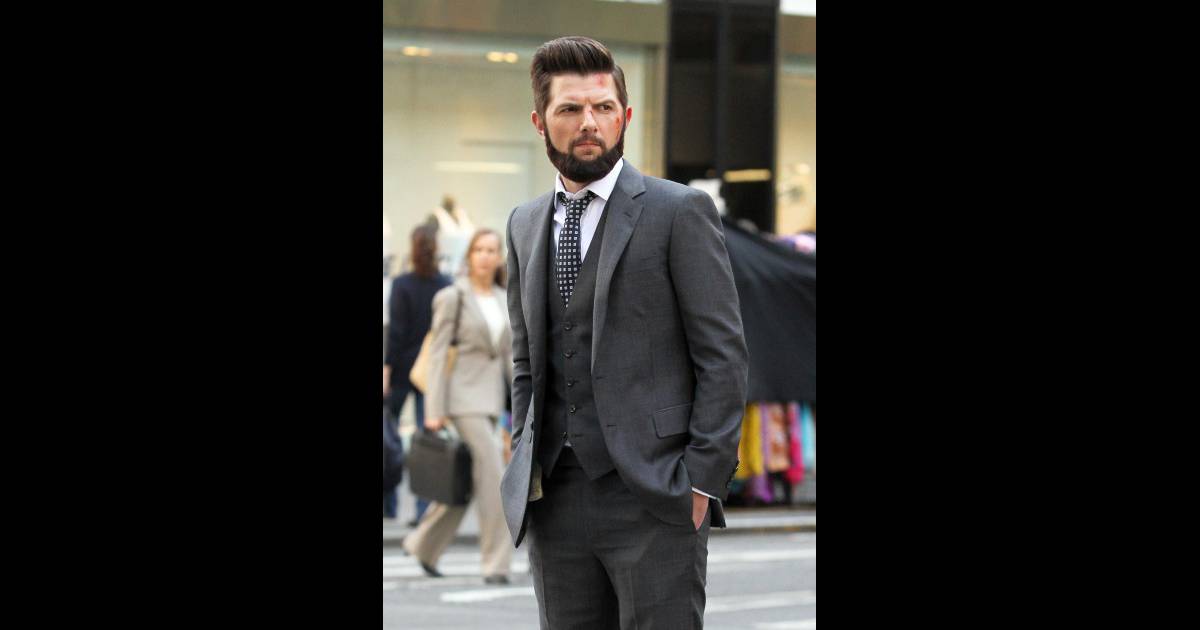 Adam Scott sur le tournage de The Secret Life of Walter Mitty à New ...