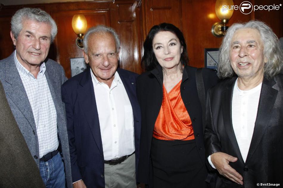 Claude Lelouch, Marin Karmitz, Anouk Aimée, Francis Lai à la soirée où ...