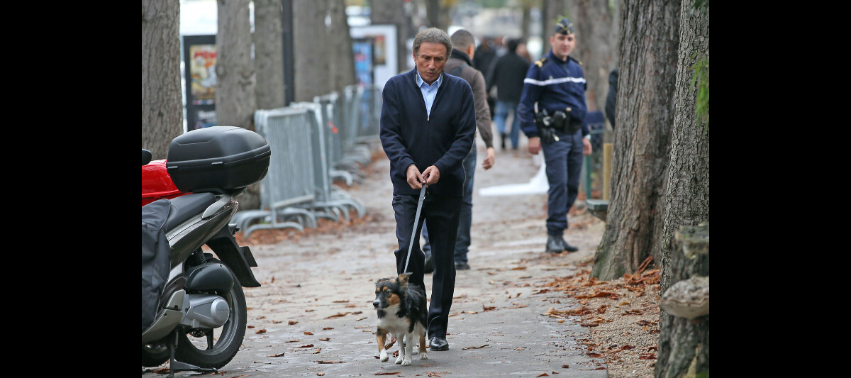 Photo : Michel Drucker et son nouveau chien lors de l'enregistrement de ...