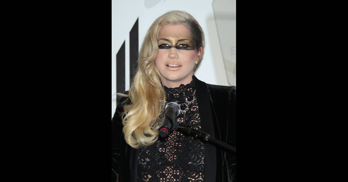 Kesha : Méconnaissable et bien en chair... Mais que lui est-il arrivé ...