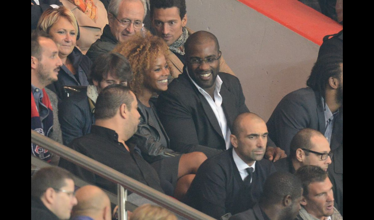 Photo : Teddy Riner et sa compagne Luthna lors du match entre le Paris ...