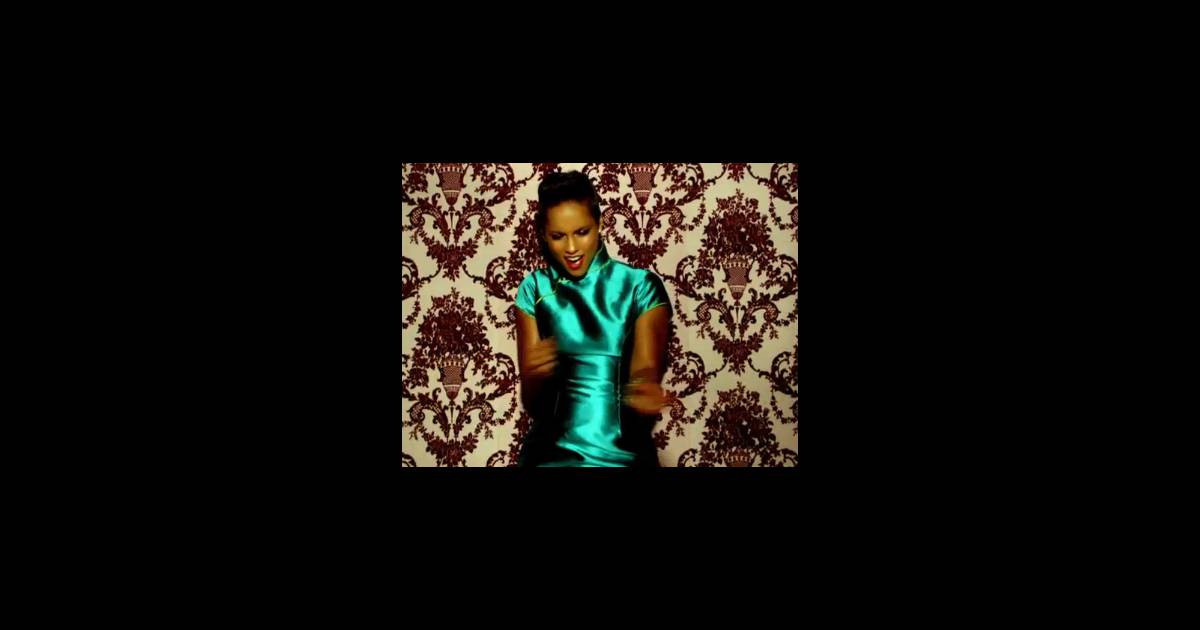 Alicia Keys invite l'ouragan Nicki Minaj dans son clip ''Girl on Fire ...