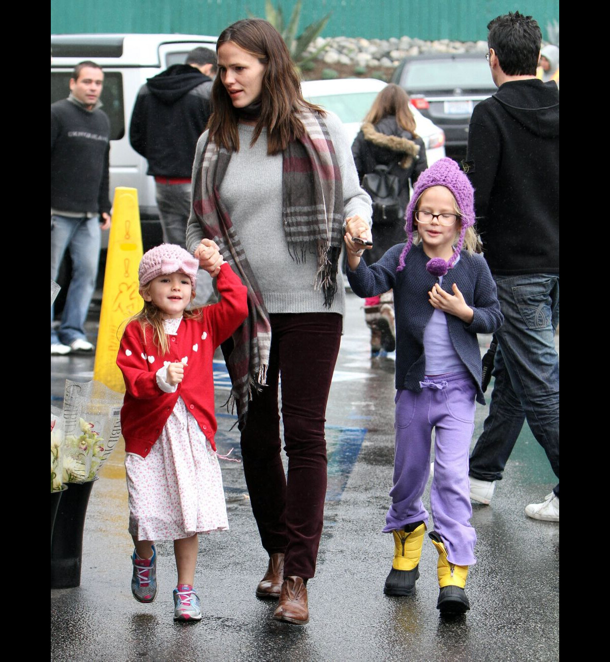 Photo : Jennifer Garner et son mari Ben Affleck emmènent leurs filles ...