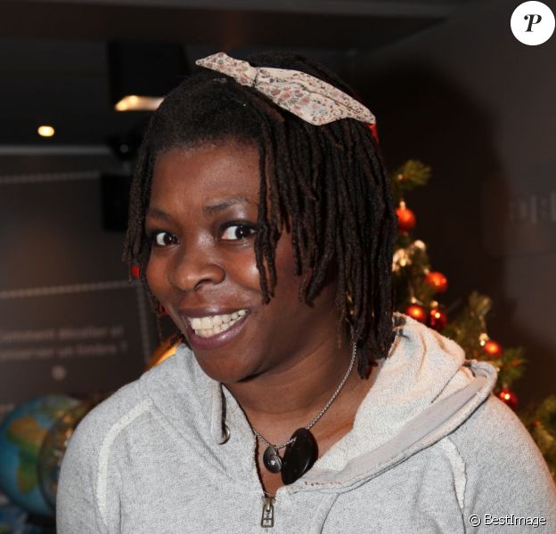 Camping Paradis : Princess Erika quitte à son tour la série - Purepeople
