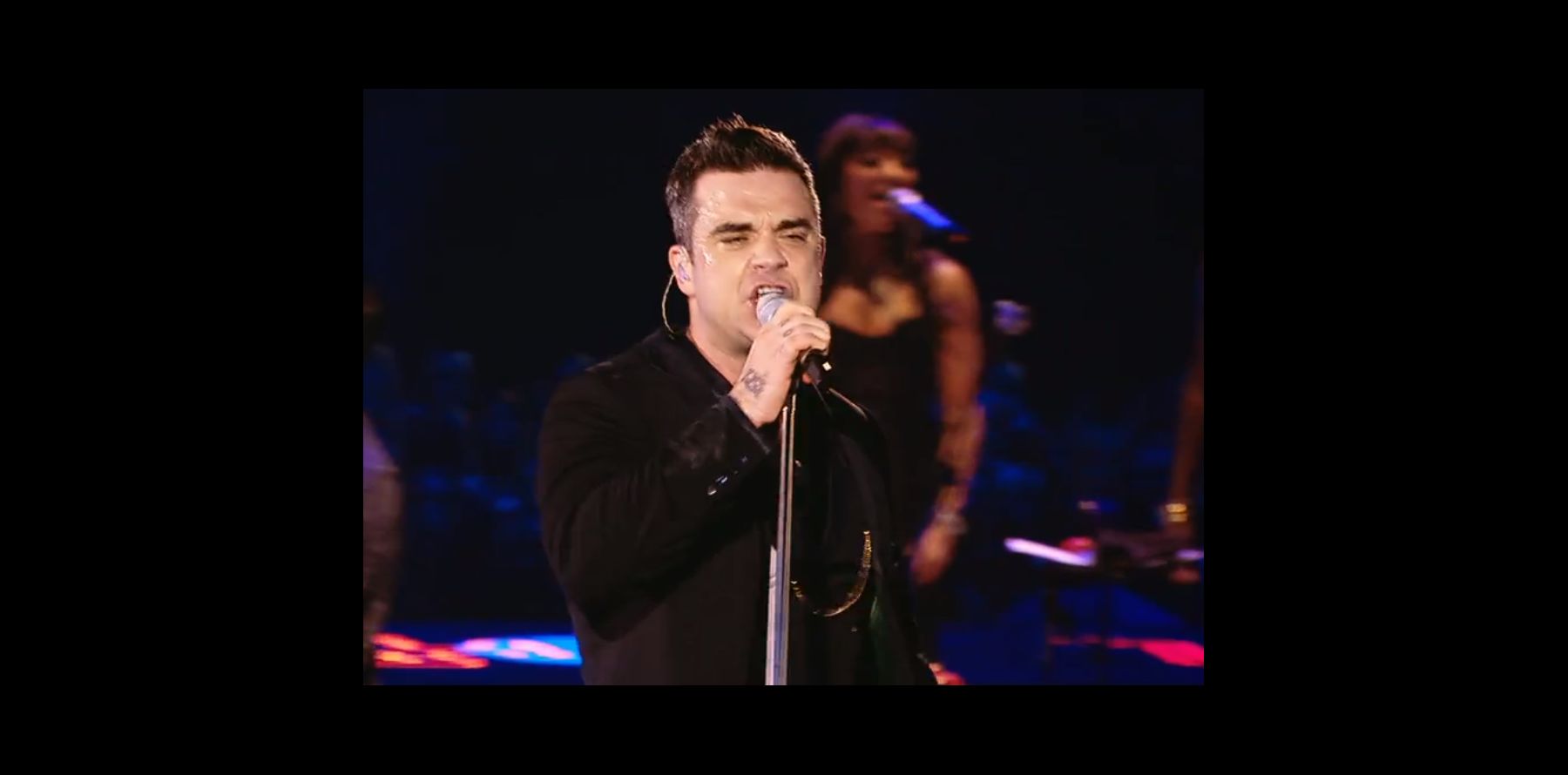 Robbie Williams overbooké : Clip, tournée solo et retrouvailles avec ...