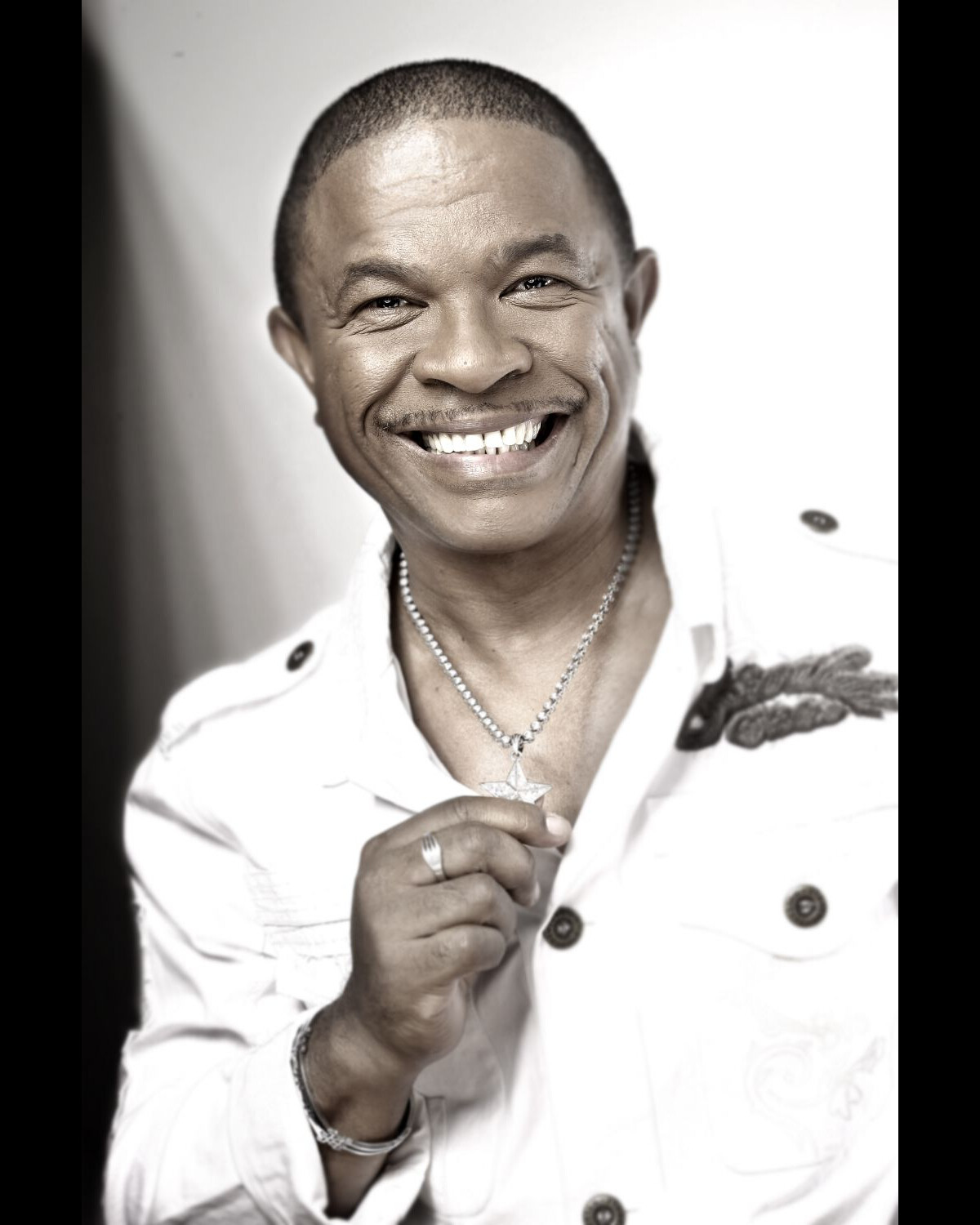 Photo : Le chanteur Francky Vincent en 2010 à Paris. - Purepeople