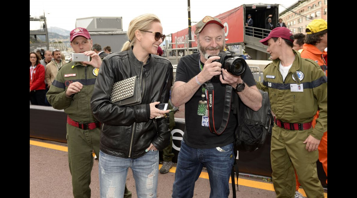 Photo : Liam Cunningham et Christina Sunn Pederson dans les allées du ...