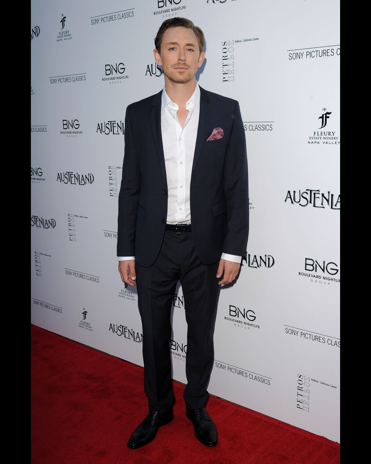 Photo : JJ Feild à la première d'Austenland à Hollywood, le 8 août 2013 ...