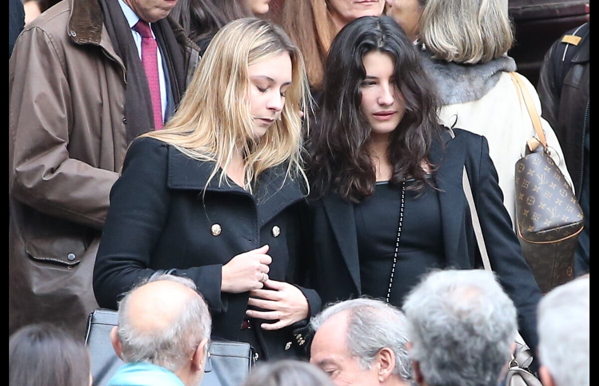 Photo : Camille Strauss-Kahn - Obsèques de sa maman Brigitte ...