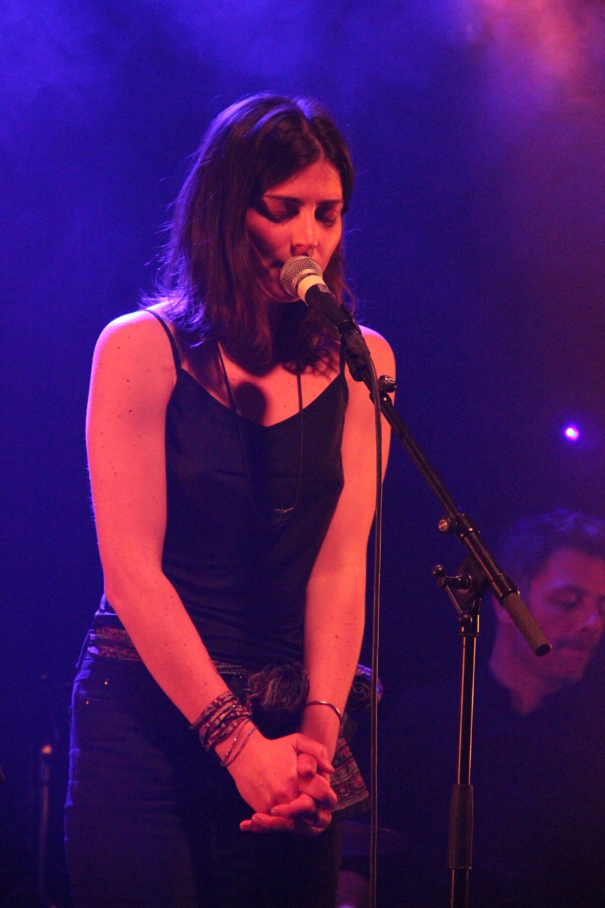 Photo : Exclusif - Laura du groupe Lippie à la soirée 22:22 au Bus ...