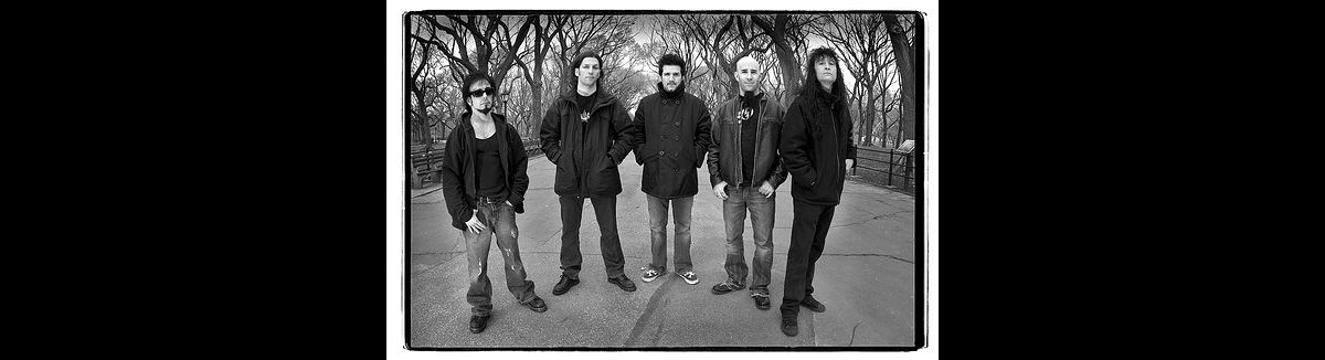 Photo : Dan Spitz avec Anthrax - Purepeople