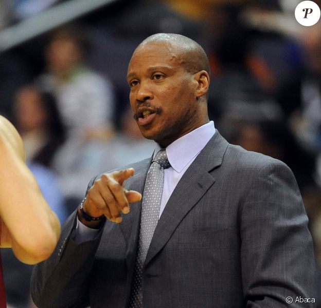 Byron Scott (NBA) divorce : La fin de 27 ans de mariage avec son amour ...