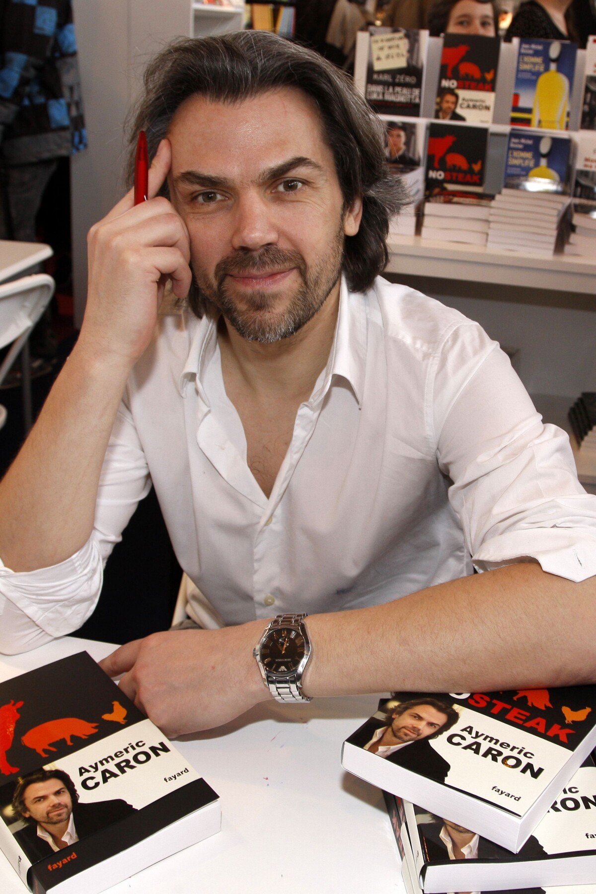 Photo : Aymeric Caron - 33e édition du Salon du Livre à la porte de ...