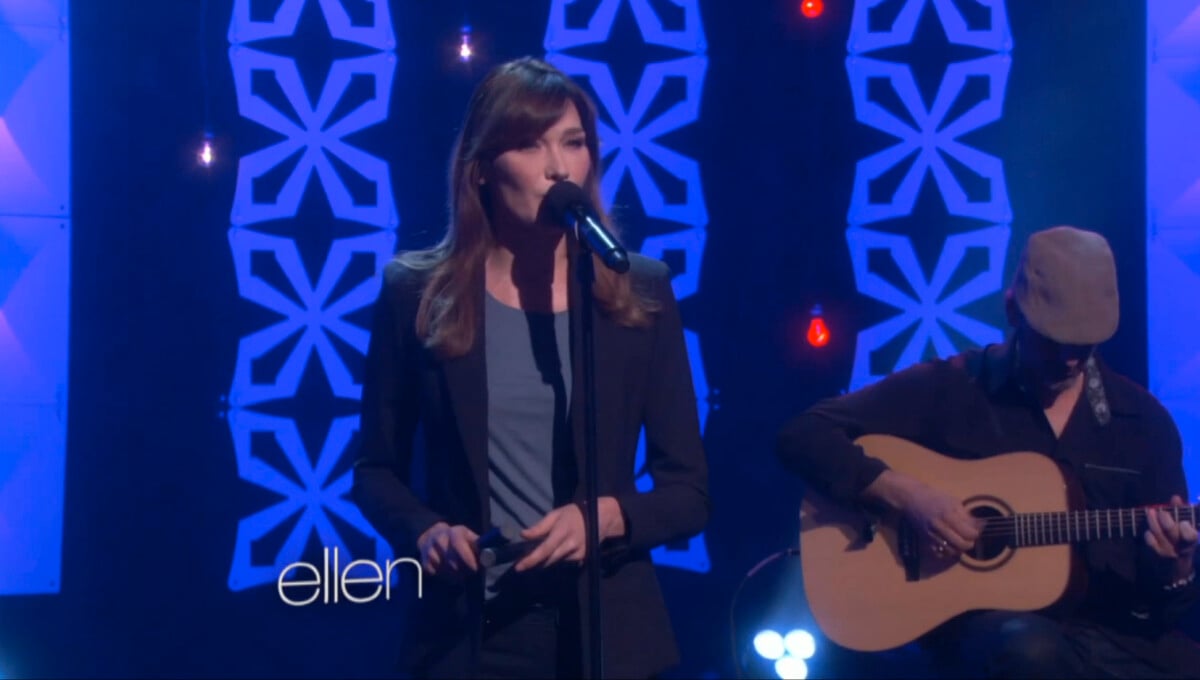 Vidéo : Carla Bruni chante "Little French Songs" dans le talk show d ...