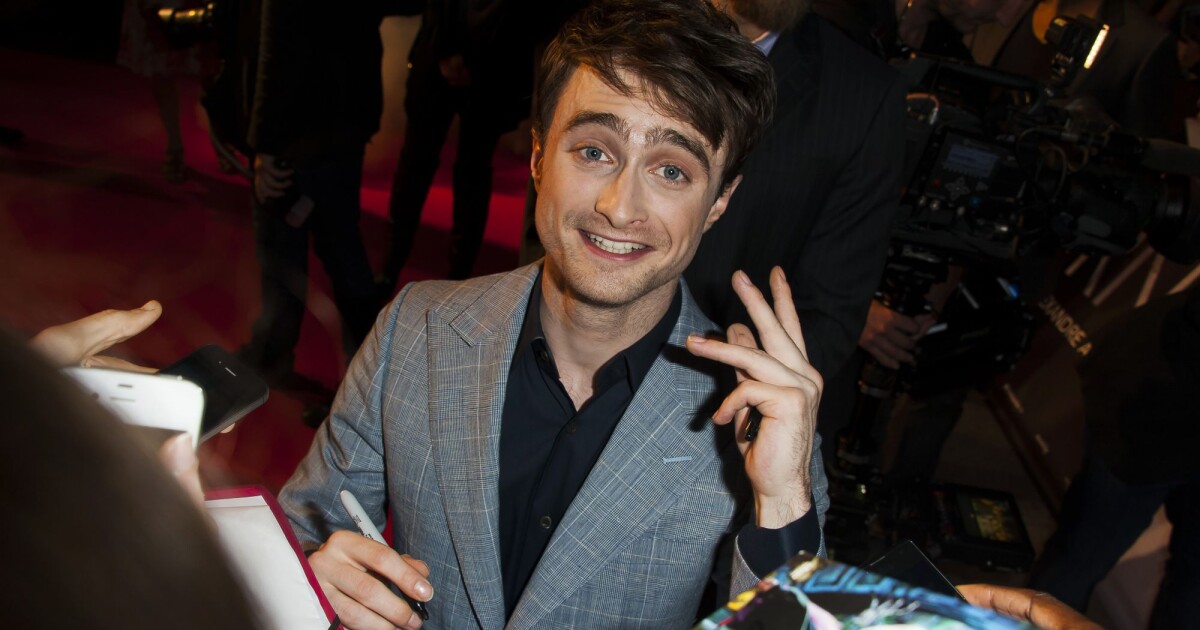 Daniel Radcliffe : Charmeur avec ses fans à Paris, il présente ''Horns ...