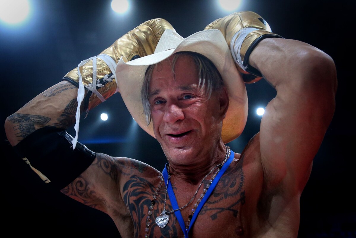 Photo : Mickey Rourke, pour son retour en boxe à 62 ans et dix-huit ans ...