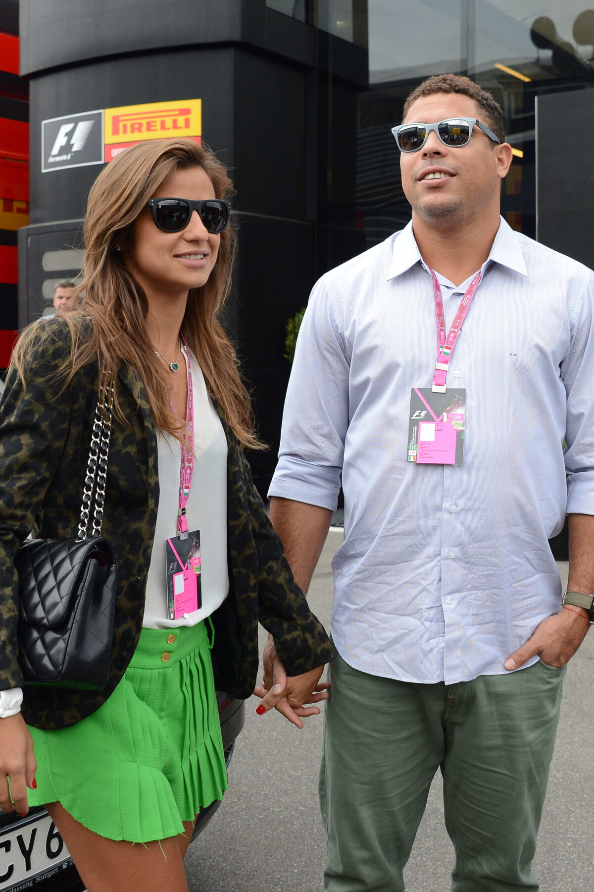 Photo : Ronaldo et sa fiancée Paula Morais dans le paddock du Grand ...