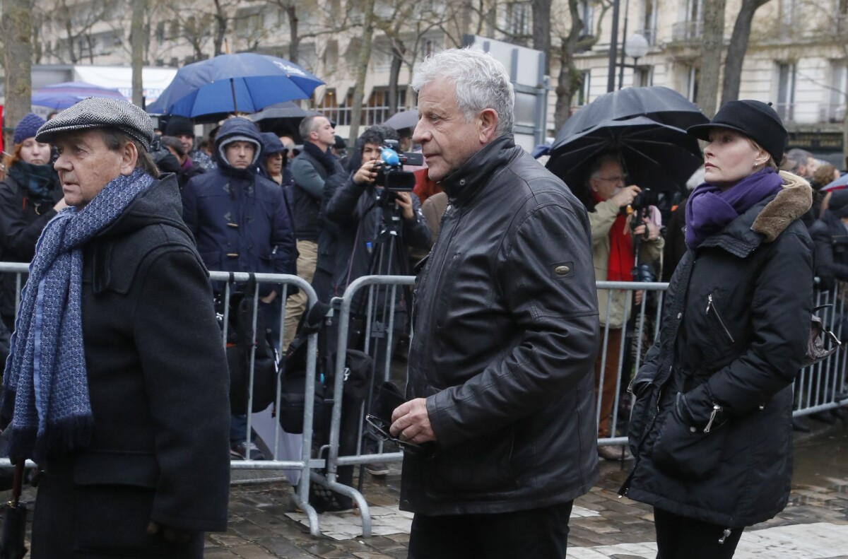 Photo : Georges Beller et sa femme lors de l'inhumation de Georges ... Photo : Georges Beller et sa femme lors de l'inhumation de Georges ...