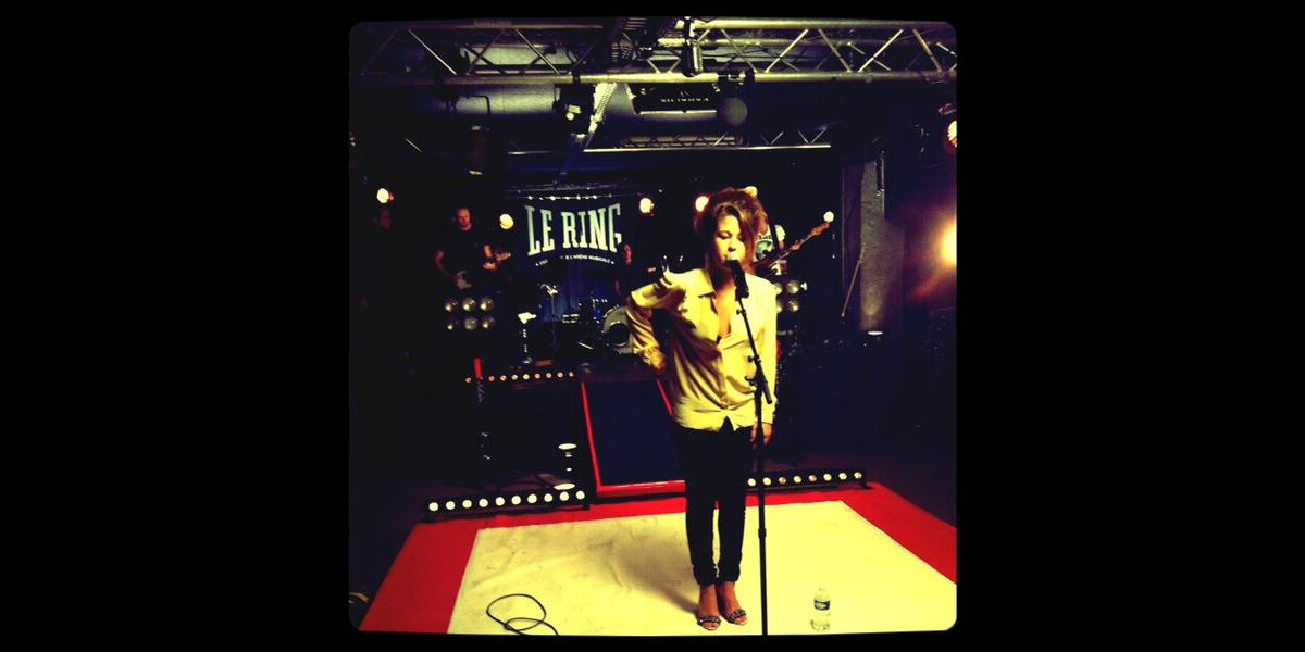 Photo : Selah Sue, sur Twitter le 23 octobre 2012 - Purepeople