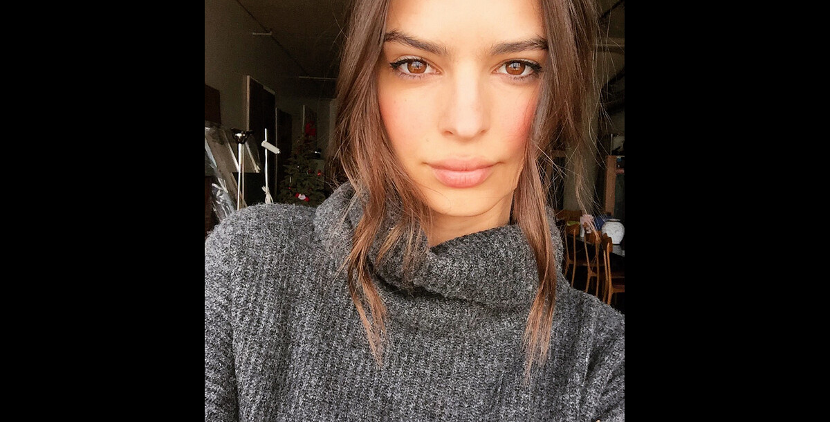 Photo : Emily Ratajkowski, selfie Instagram du 1er mars 2015 - Purepeople