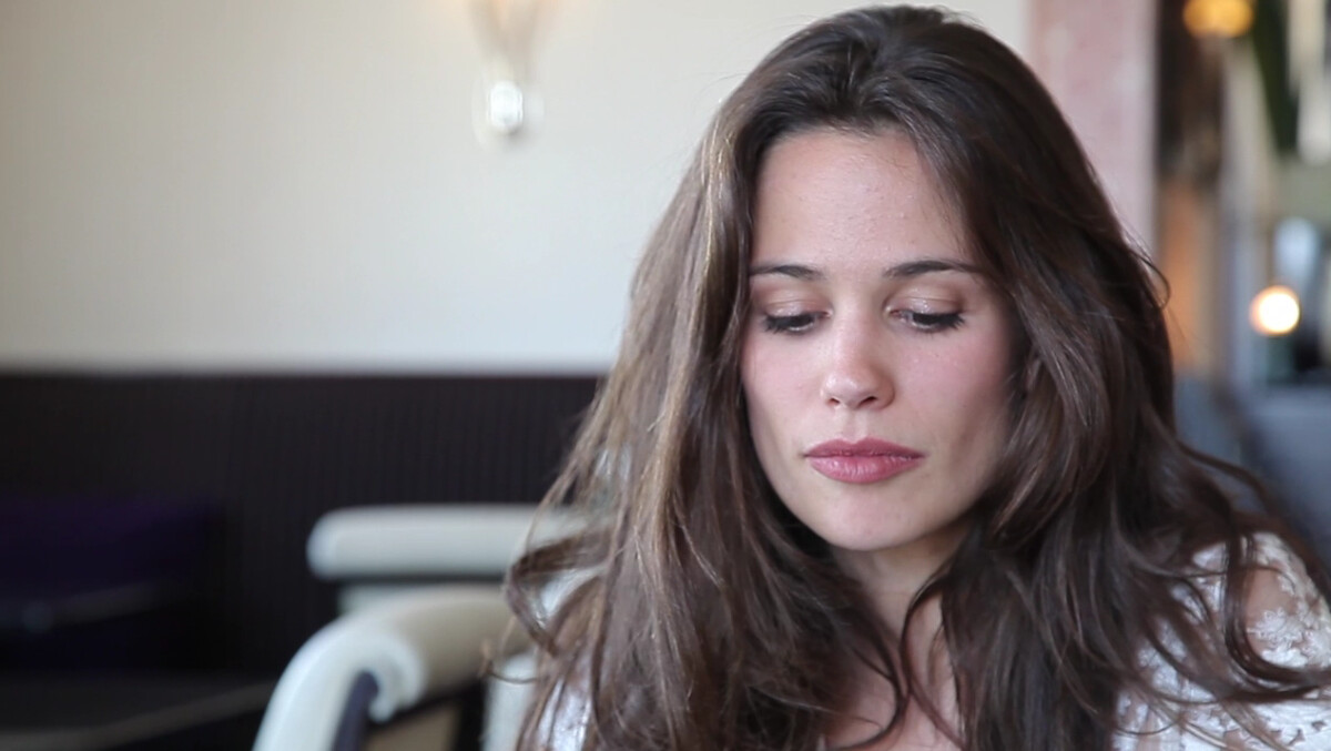 Photo : La comédienne Lucie Lucas se livre à Purepeople de manière ...