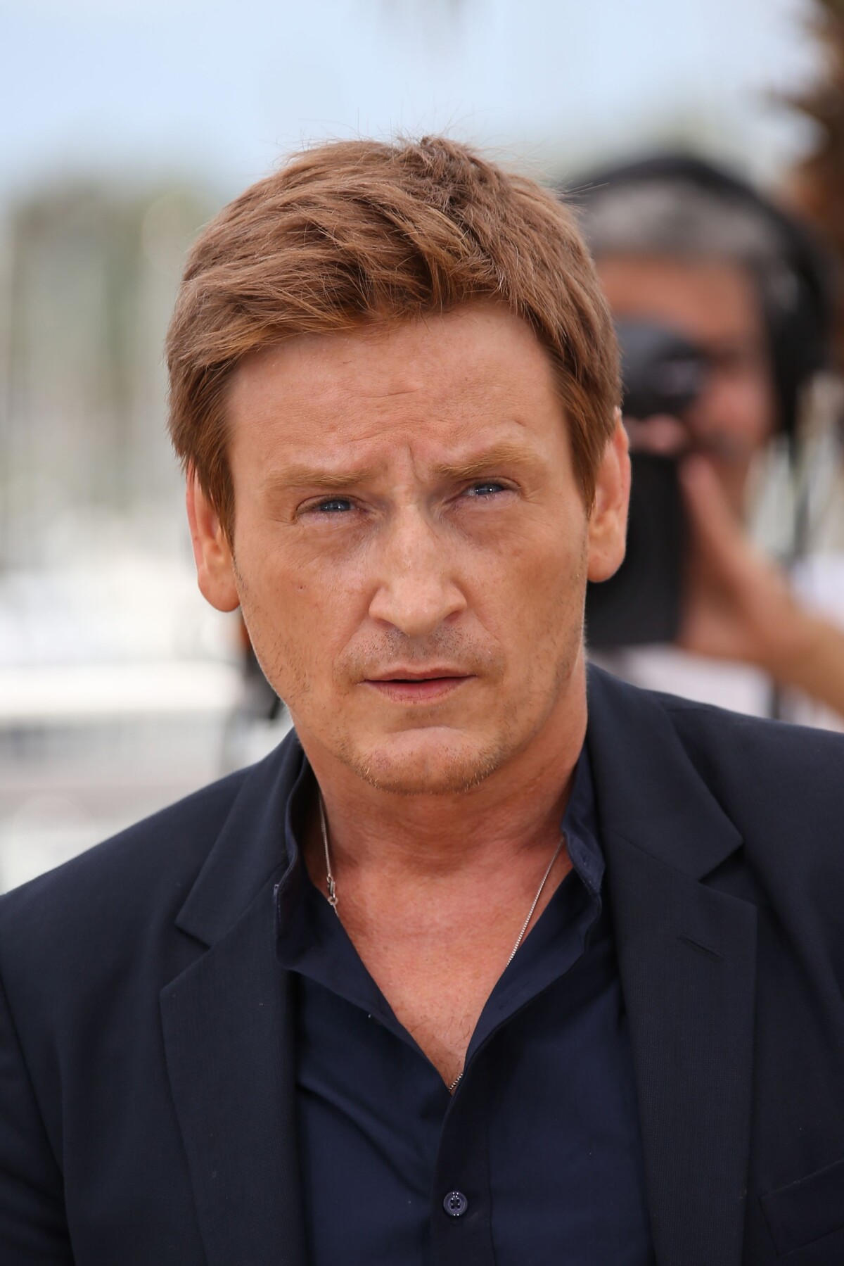Vidéo : Benoît Magimel - Photocall du film "La Tête haute" (hors ...