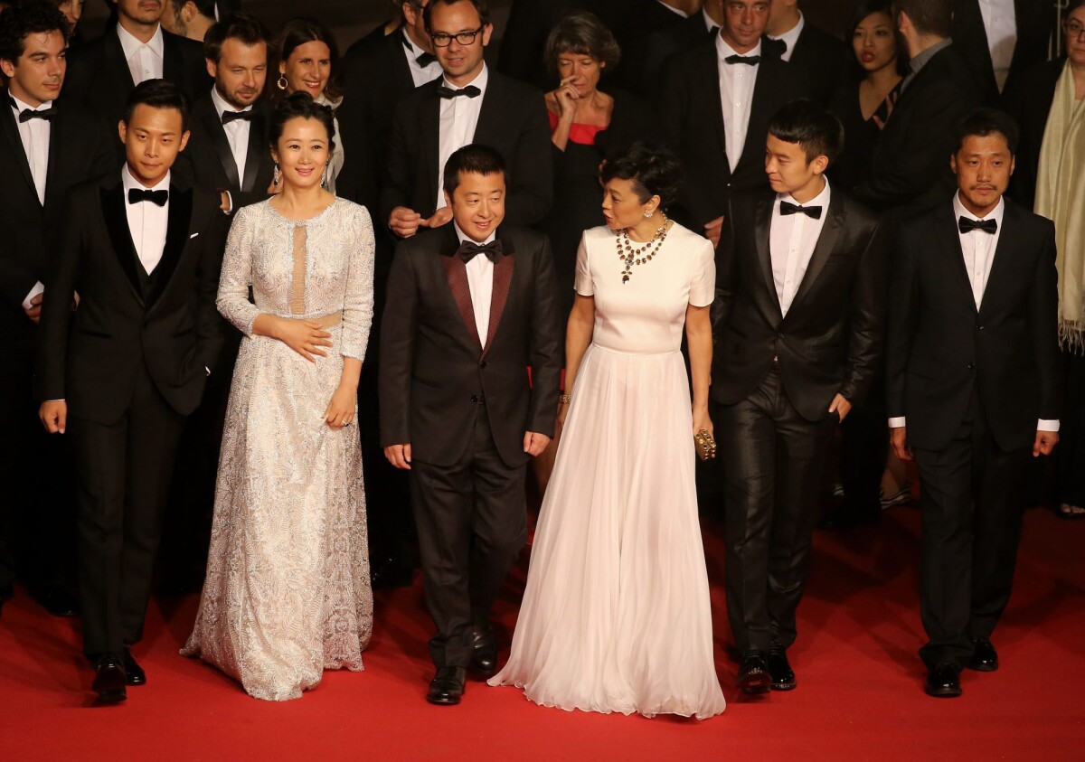 Photo : Yi Zhang, Tao Zhao, Zhang-Ke Jia, Sylvia Chang, Zijang Dong, Jindong Liang - Montée des ...