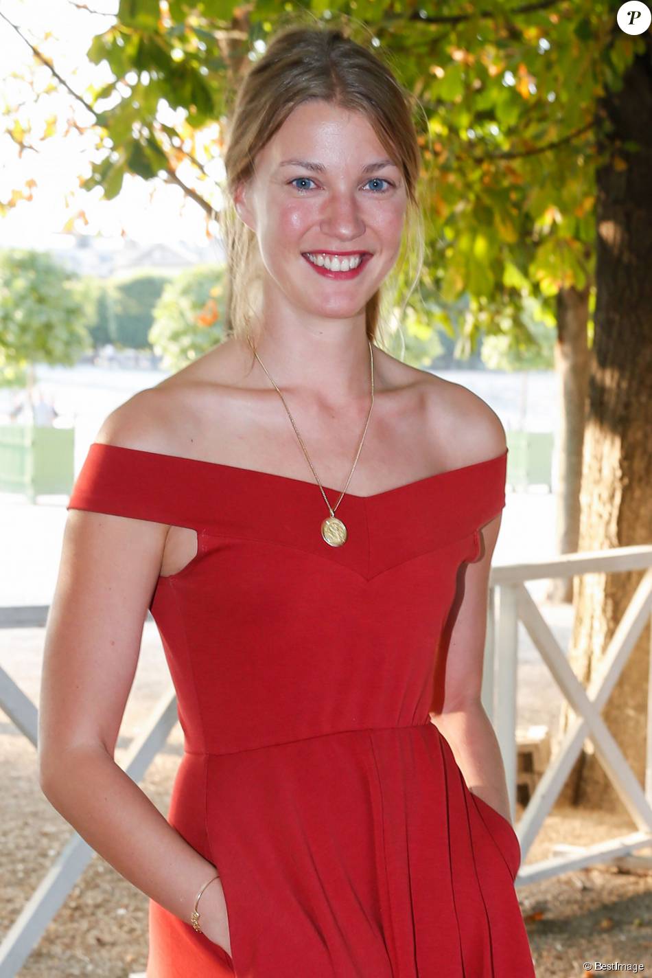 Mona Walravens - Lancement de la collection Montblanc Bohème Moongarden ...