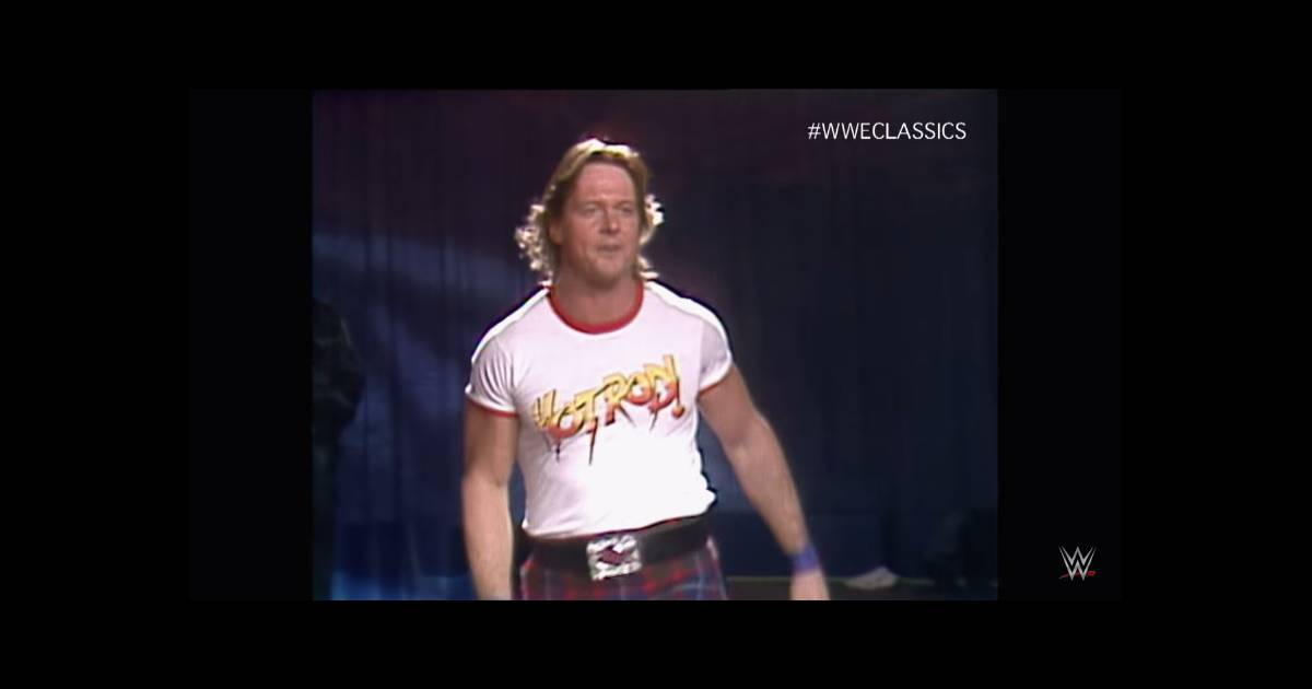 Rowdy Roddy Piper face à Mister Perfect le 25 janvier 1991 - Purepeople