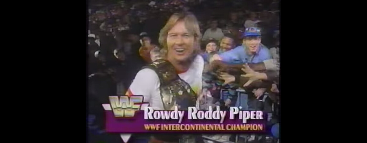 Vidéo : "Rowdy Roddy Piper face à Shawn Michaels en mars 1992 - Purepeople