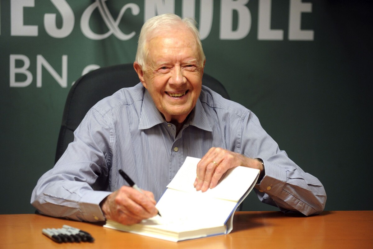 Photo : Lex-président Jimmy Carter dédicace ses mémoires "A Full Life ...