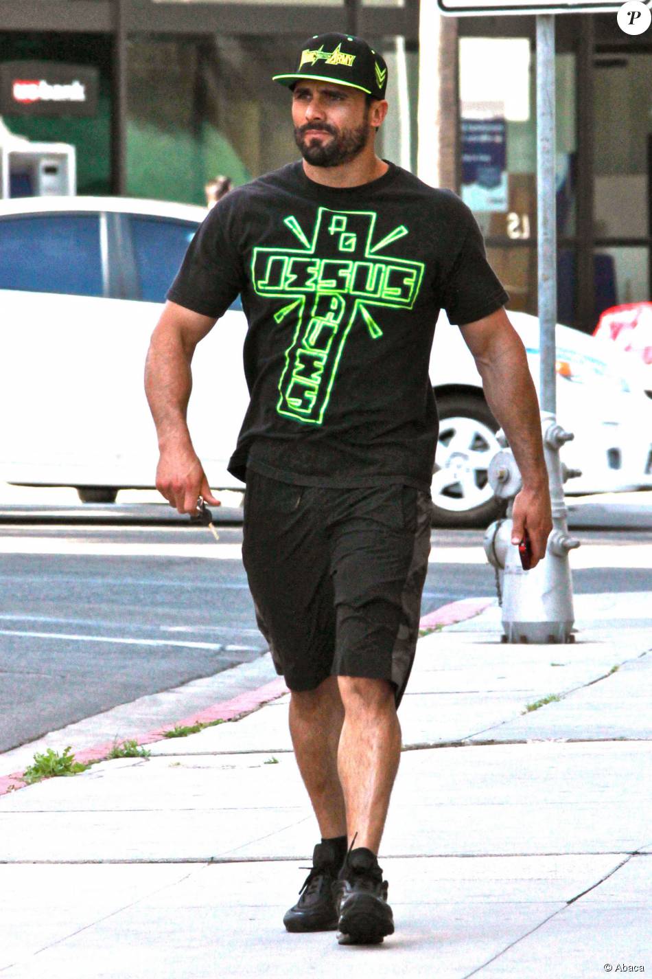 Jeremy Jackson dans les rues de Beverly Hills, le 11 avril 2013 ...