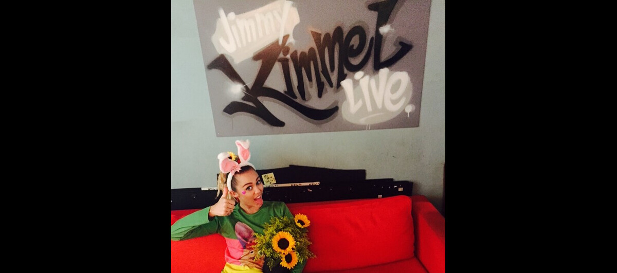 Vidéo : Miley Cyrus sur le plateau de l'émission de Jimmy Kimmel / août ...