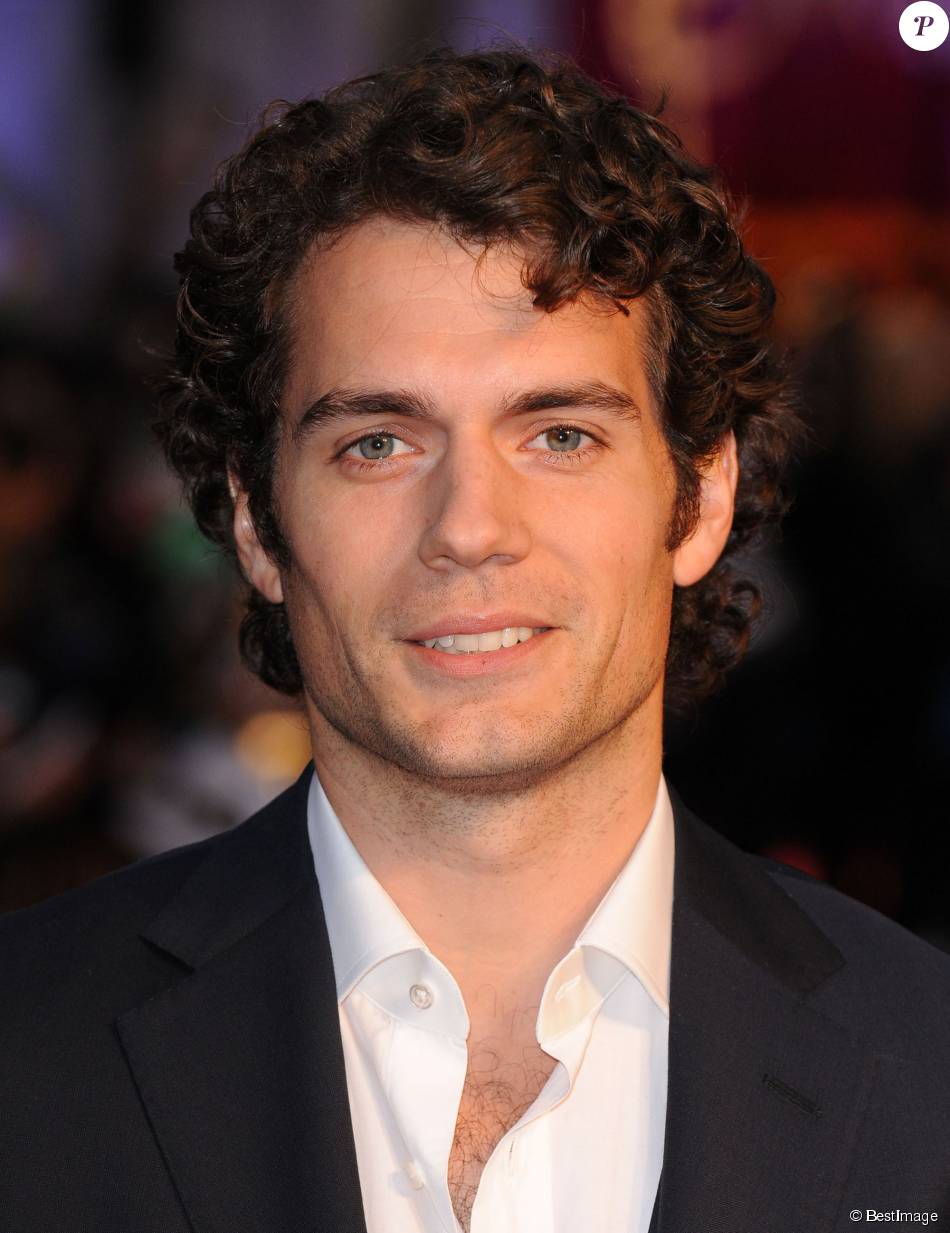 Henry Cavill à Londres le 30 mars 2011. - Purepeople