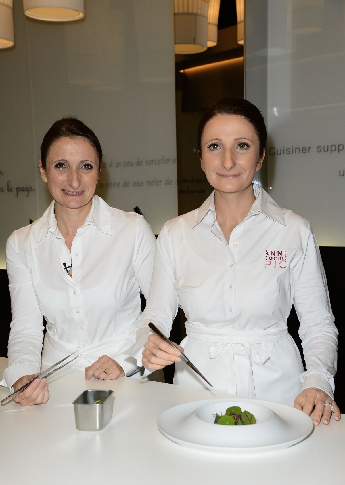 Photo : La chef Anne-Sophie Pic inaugure son double de cire au Musée ...