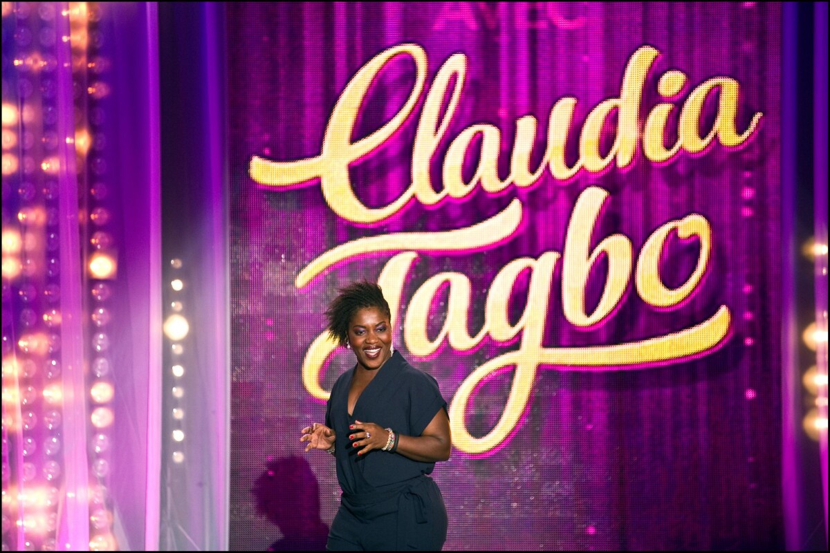 Photo : Claudia Tagbo lors de l'enregistrement de la soirée ...