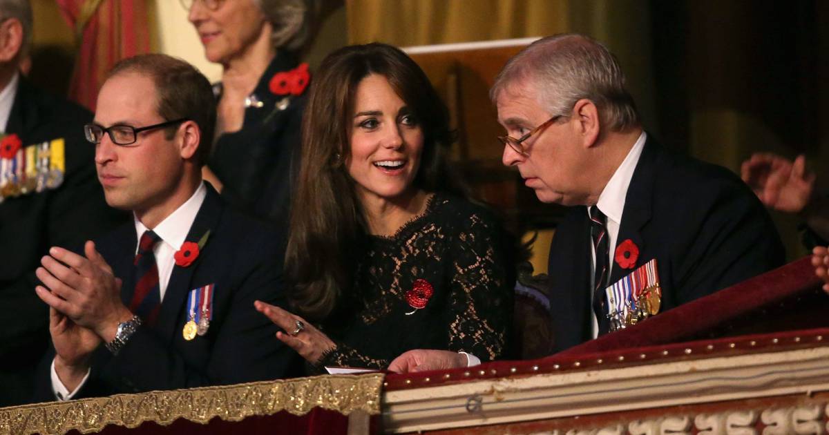 Le duc et la duchesse de Cambridge avec le prince Andrew, duc d'York au ...