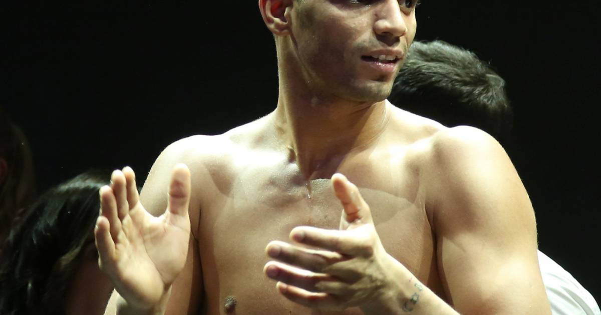 Exclusif - Brahim Zaibat - Dernière du spectacle de Brahim Zaibat Rock ...