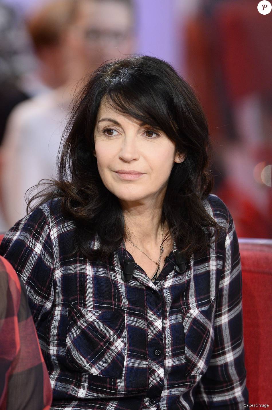 Zabou Breitman - Enregistrement de l'émission Vivement Dimanche à Paris le 15 décembre 2015 et ...