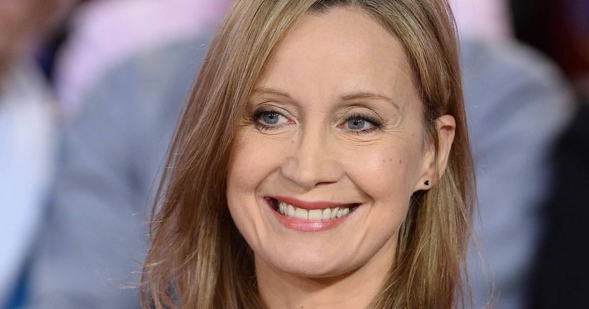 Catherine Marchal - Enregistrement de l'émission Vivement Dimanche à Paris le 15 décembre 2015 ...