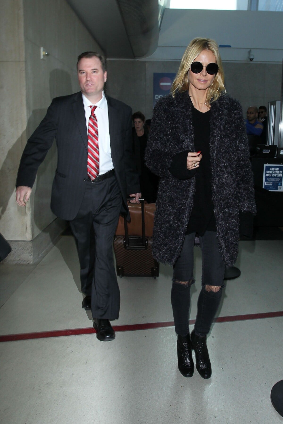 Photo : Heidi Klum arrive à l'aéroport de LAX à Los Angeles, le 15 ...