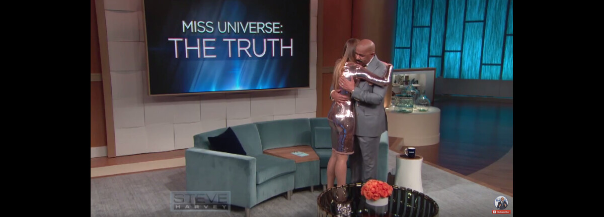 Vidéo Steve Harvey Et Ariadna Gutierrez Alias Miss Colombie 2015 Sont Finalement Réconciliés