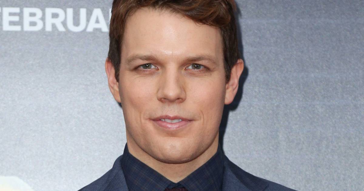 Jake Lacy - Première du film How To Be Single à New York. Le 3 février ...