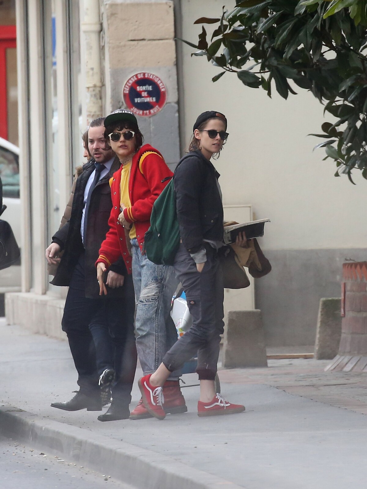 Photo : Kristen Stewart et Soko (Stéphanie Sokolinski) se rendant dans ...