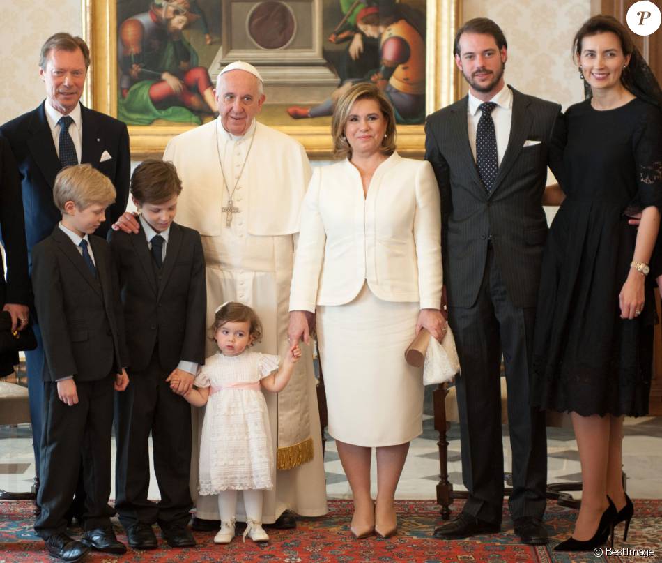 Le grand-duc Henri, la grande-duchesse Maria Teresa, le prince Felix et ...