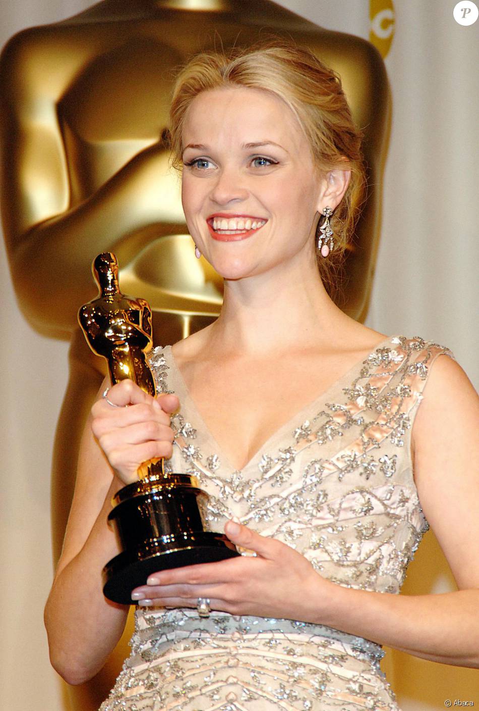 Reese Witherspoon lors des Oscars 2006 - Purepeople