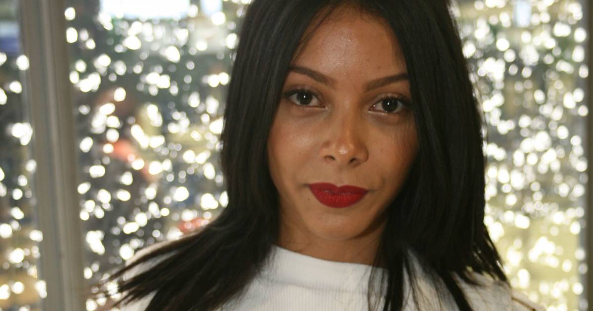 Exclusif - Nehuda - Départ des Anges de la téléréalité 8 de l'aéroport ...