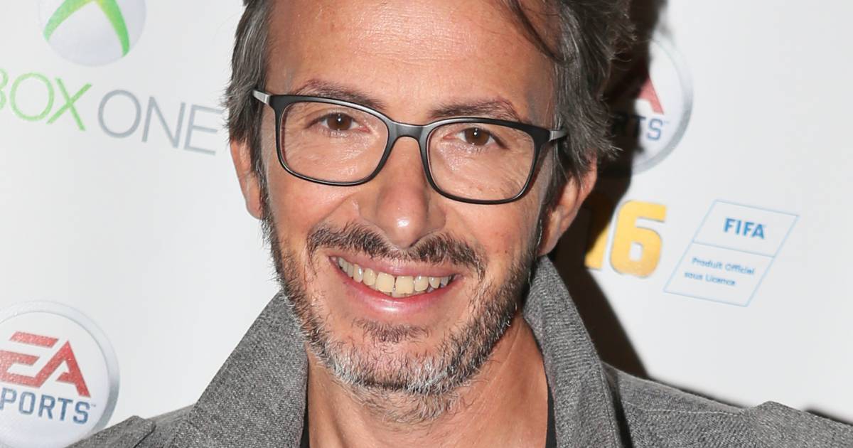 Florian Gazan - Soirée de lancement du jeu vidéo FIFA 2016 au Faust à ...