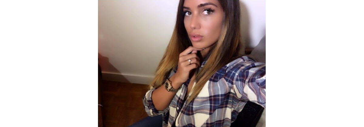 Photo : Manon Marsault en mode selfie sur Instagram. Mai 2016. - Ode ...