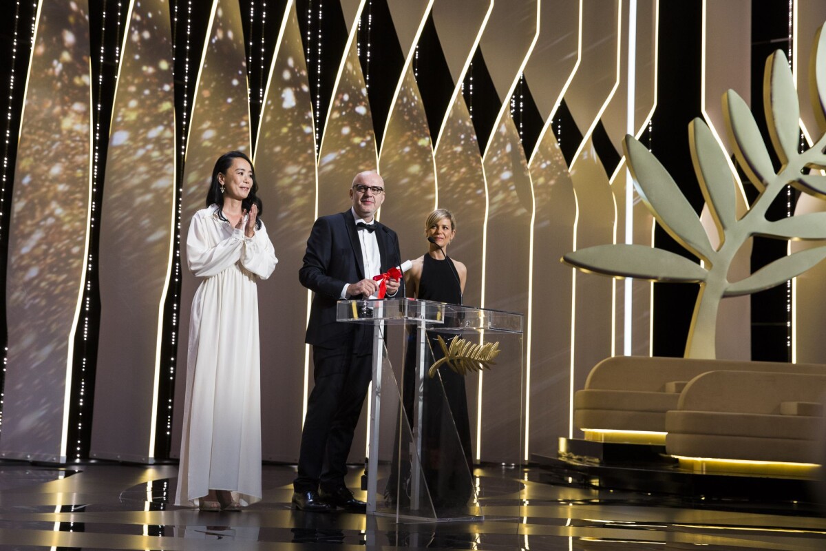 Photo : Naomi Kawase Juanjo Gimenez (Palme d'or du court métrage pour "Timecode"), Marina Foïs ...